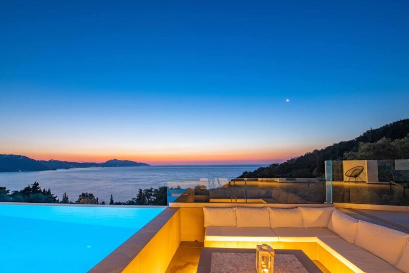 Luxury beach villas Greece for sale